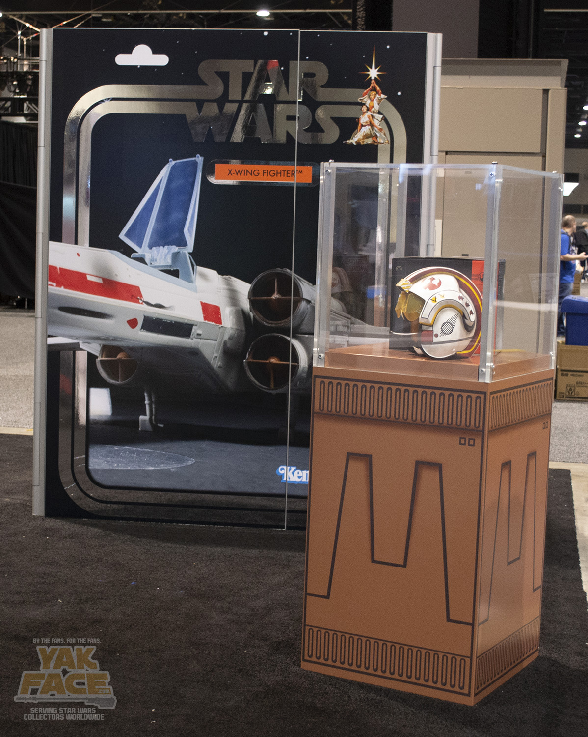 Star Wars Celebration: Hasbro Booth | Yakface.com