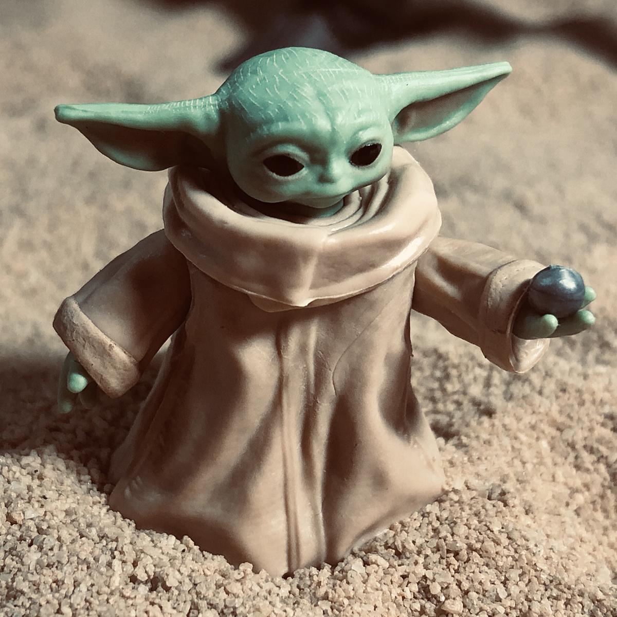 In-Hand Images for the 6″ TBS “The Child” | Yakface.com