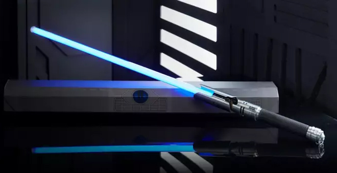 Cal Kestis Color-Changing Lightsaber Set Now Available | Yakface.com